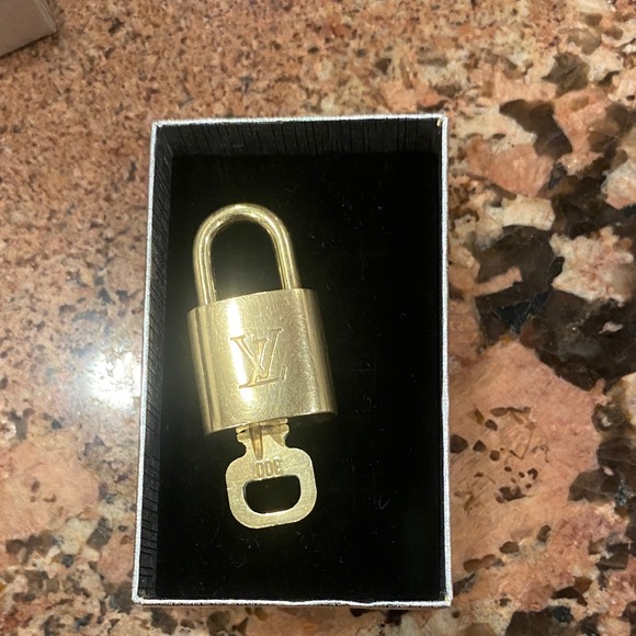 Louis Vuitton | Accessories | Louis Vuitton Gold Lock And Key Set ...